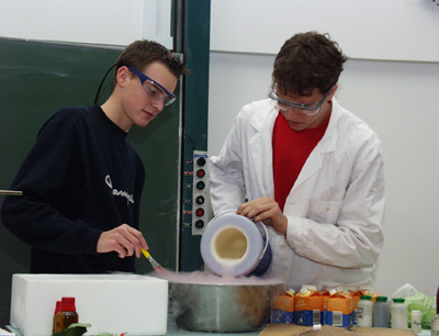 Junge Forscherinnen und Forscher beeilt euch!