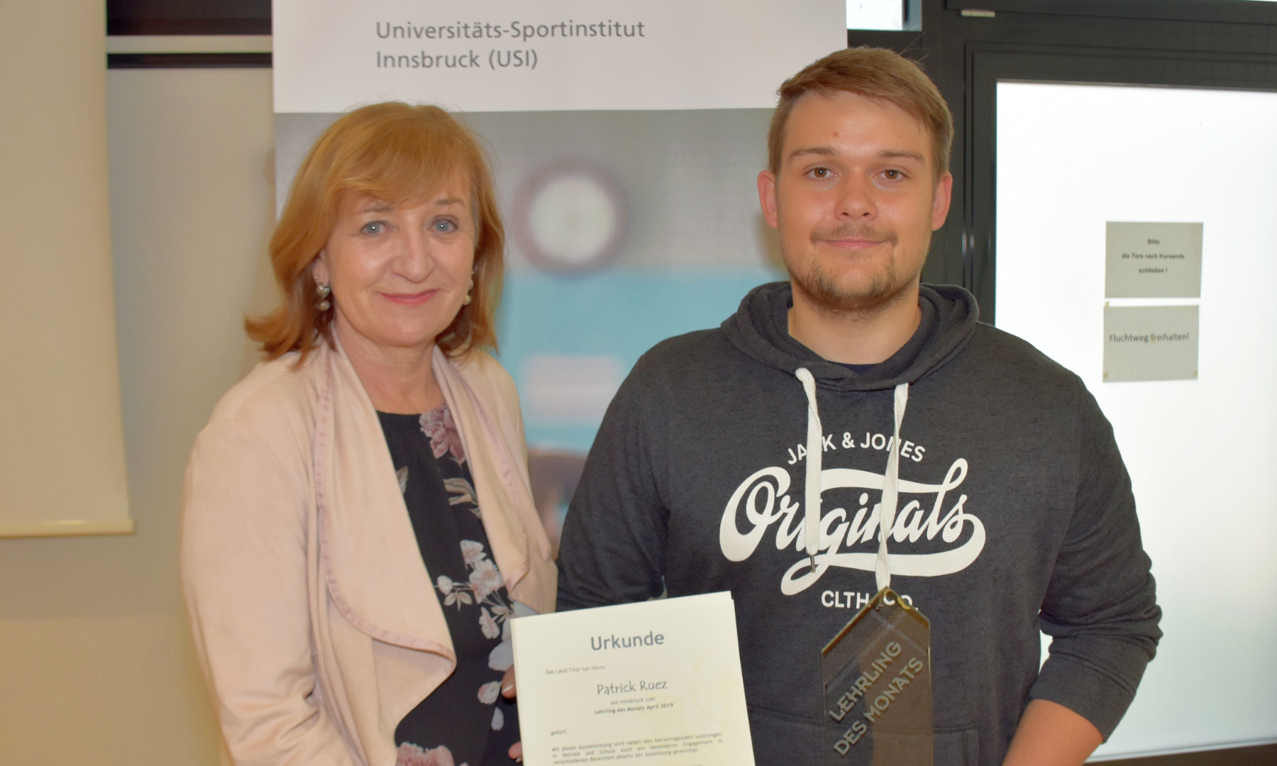 Lehrling am USI ausgezeichnet – Universität Innsbruck