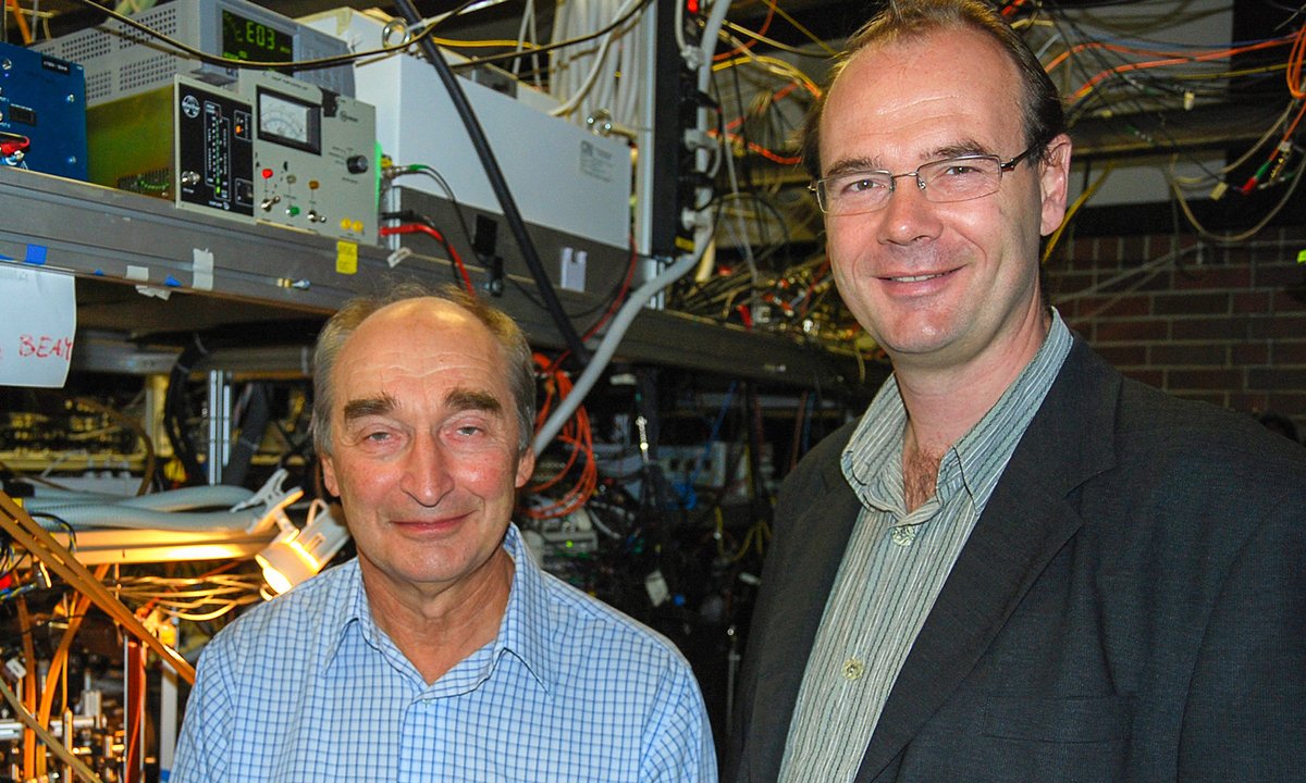 Rudolf Grimm Receives Inaugural Faddeev Medal – Universität Innsbruck