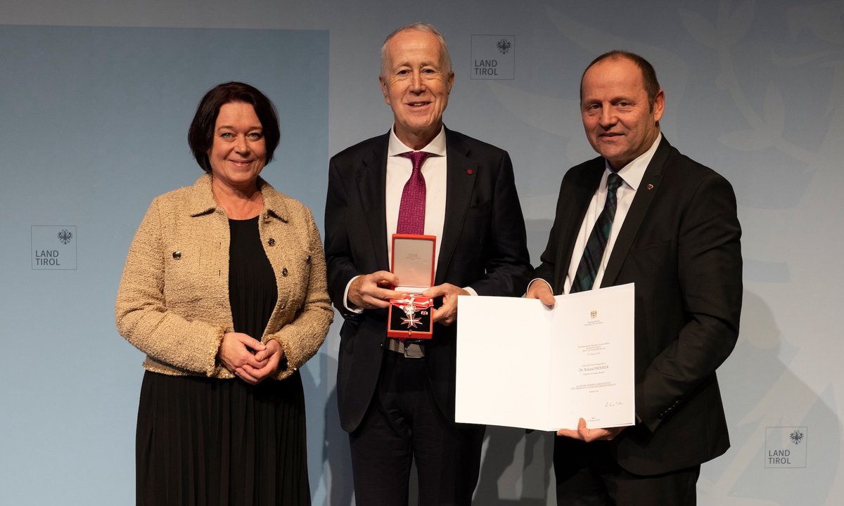 Silbernes Ehrenzeichen für Roland Psenner – Universität Innsbruck