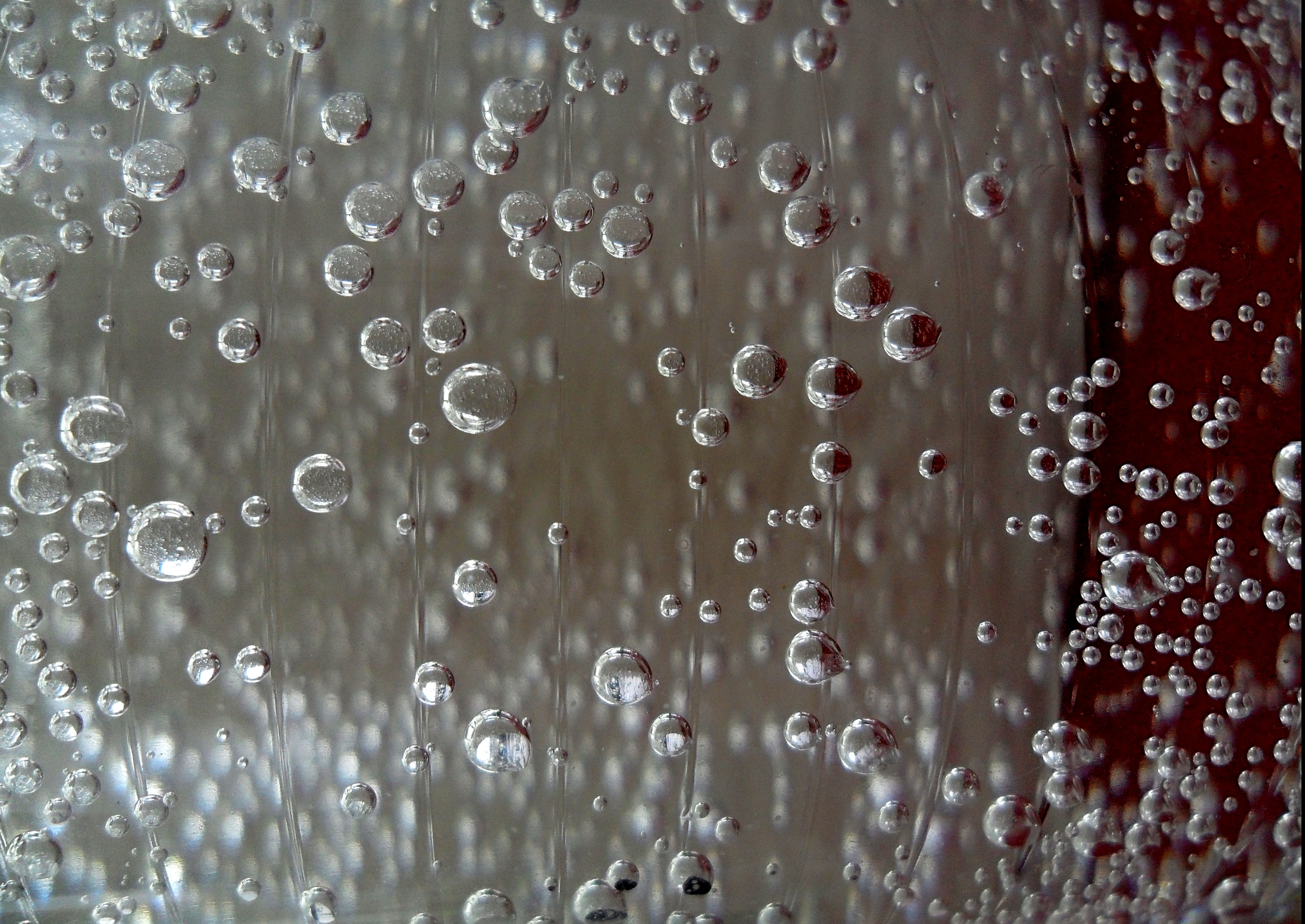 International First Gas phase Carbonic Acid Isolated